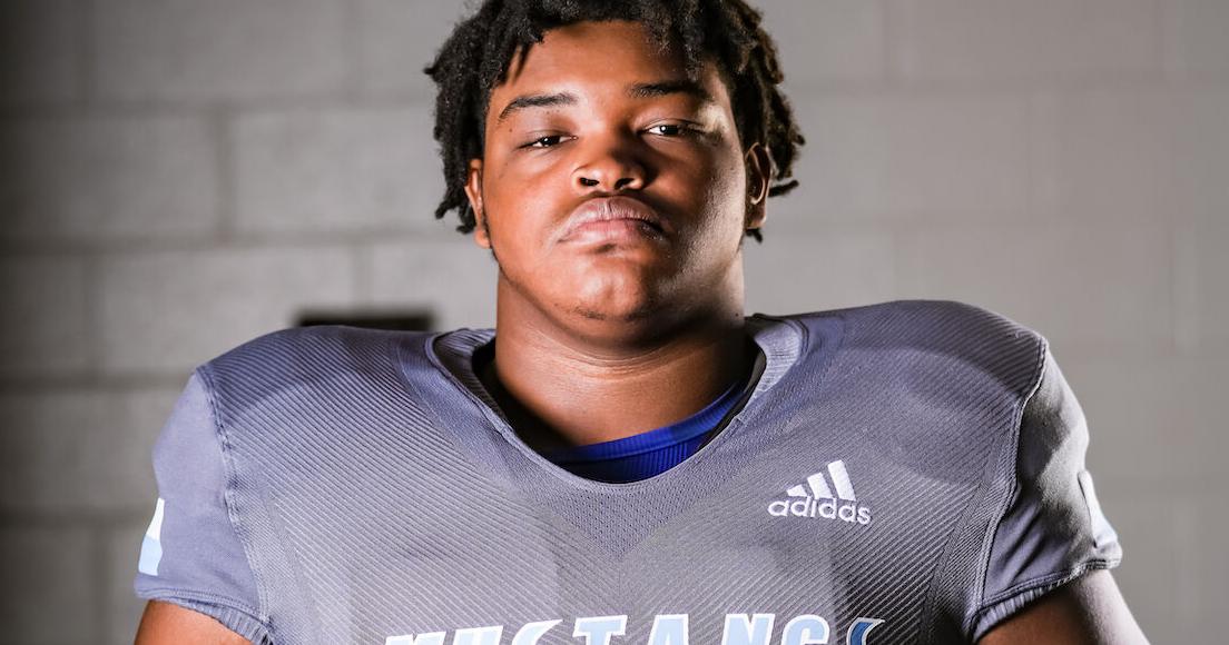 Meadowcreek lineman Mecca Edwards commits to West Virginia Wesleyan ...
