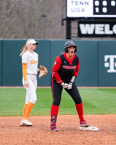 SMITH: Lyndi Rae Davis Follows Family Path to Athletic Success | Sports ...