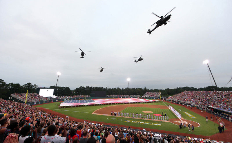 Atlanta Braves play MLB game at Fort Bragg military base | Slideshows ...