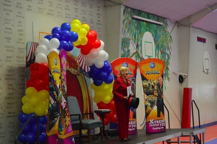 Circus pep rally celebrates Peachtree Elementary reading competition ...