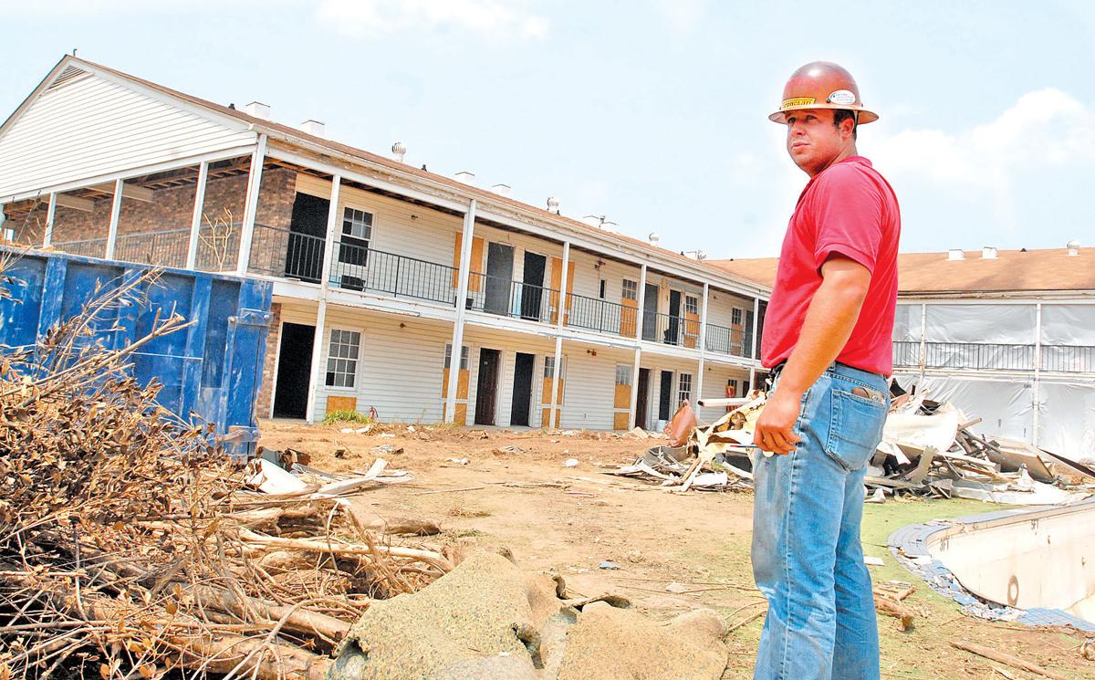 THROWBACK: Falcons Inn is demolished in Suwanee | Multimedia ...