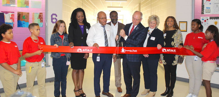 Gov. Edwards tours nontraditional classes | News | hammondstar.com