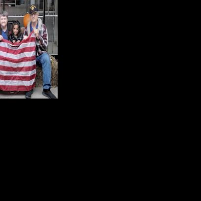 Auxiliary donates flag to Perrin | Lifestyles | hammondstar.com
