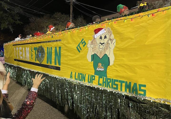 Hammond parade brings holiday cheer | News | hammondstar.com