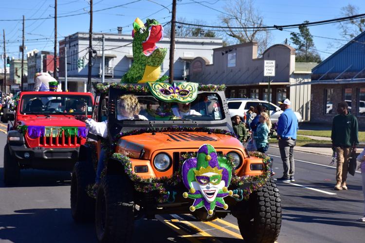 Krewe of Nizhoni turns out, turns up | News | hammondstar.com