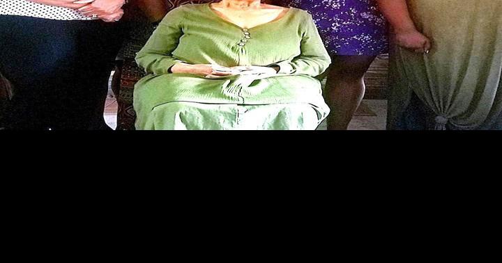 Mrs. Walker-Perry hosts book party | Arts & Entertainment | hammondstar.com