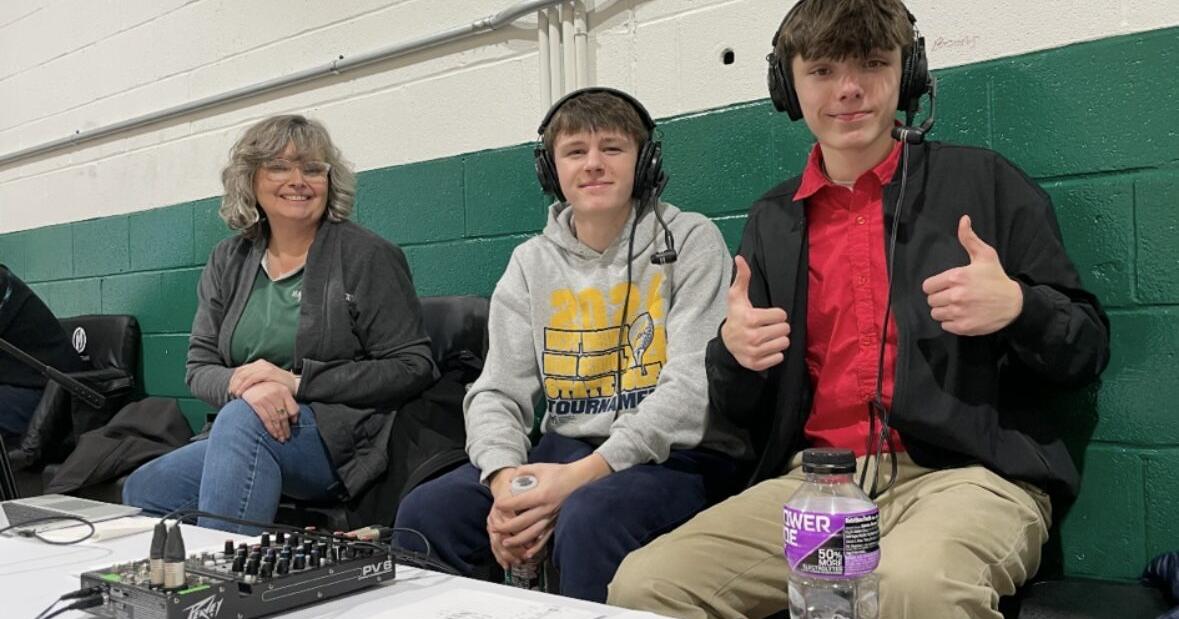 The team behind the team | Sports | hampshirereview.com