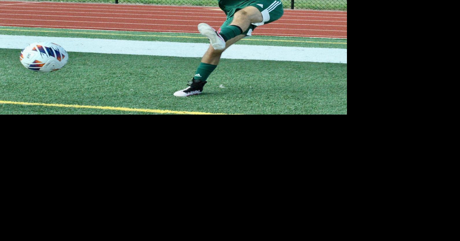 Dylan Streisel | | hampshirereview.com