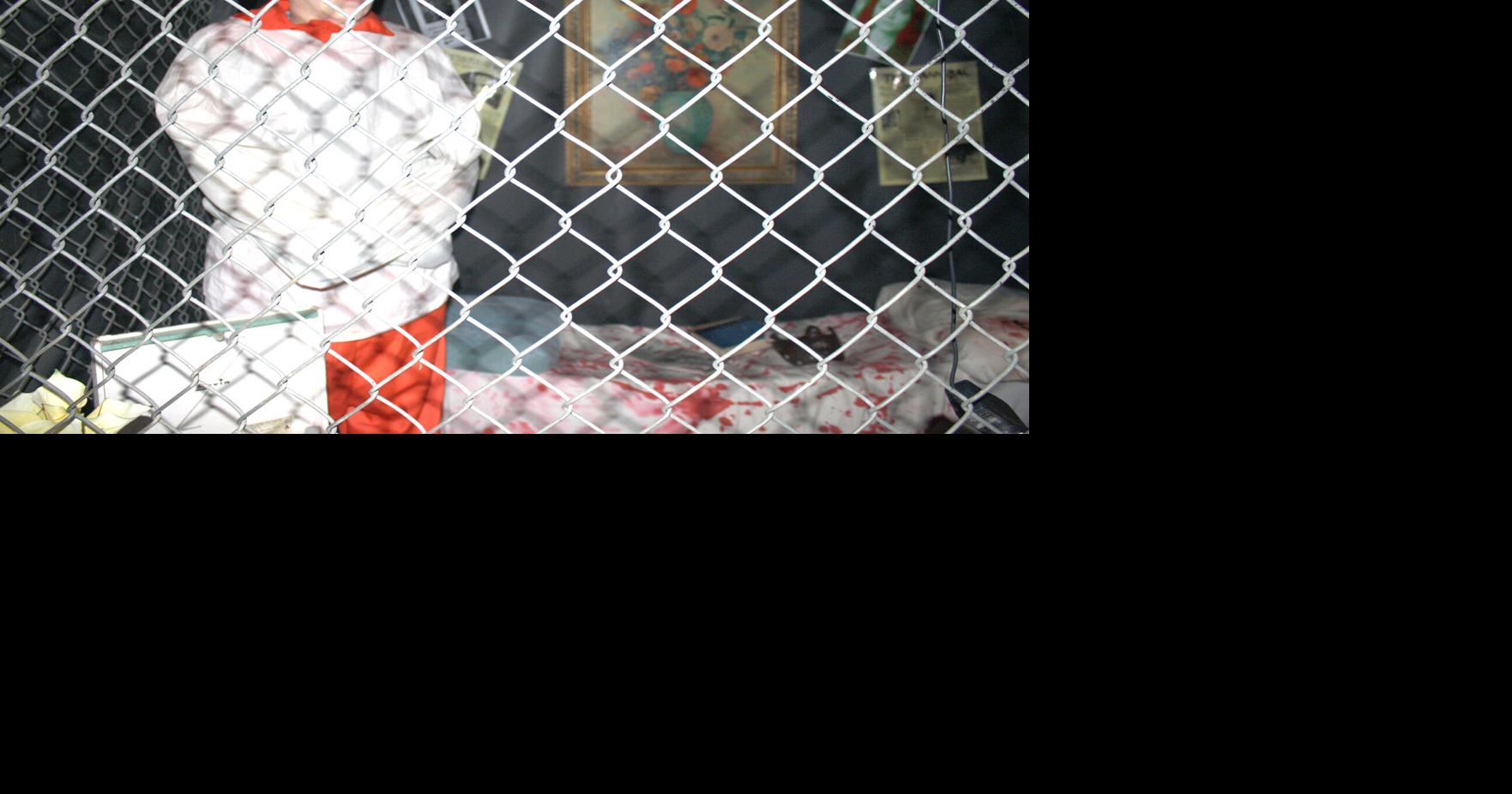 Go for the gore: Haunted house a scare to visitors, a blessing to kids ...