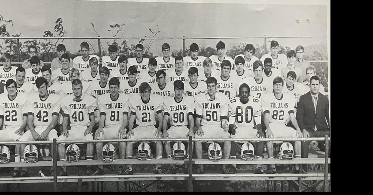 Back in Sports: 1970 HHS Football Team | Sports | hampshirereview.com