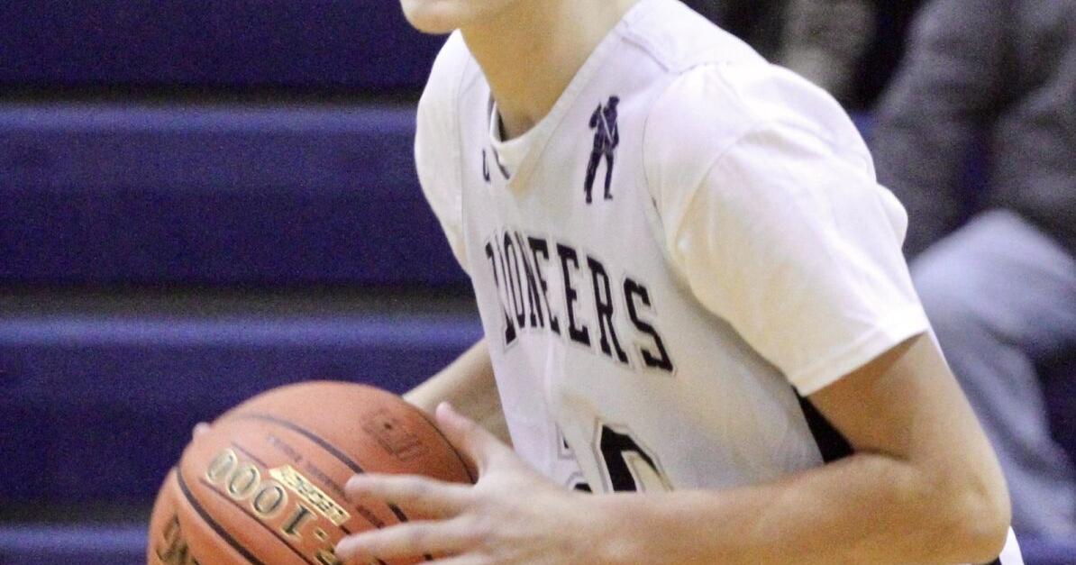 Sports Snapshots: RMS boys basketball | Multimedia | hampshirereview.com