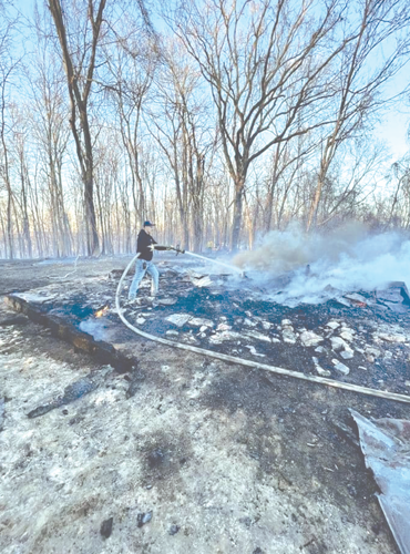 Brush fire blazes through almost 20 acres | News | hampshirereview.com