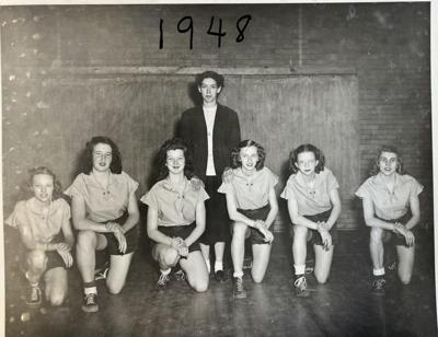 Back in Sports: 1948 RHS girls basketball | Sports | hampshirereview.com