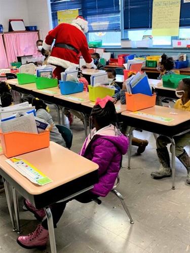 Santa | Community | hannapub.com