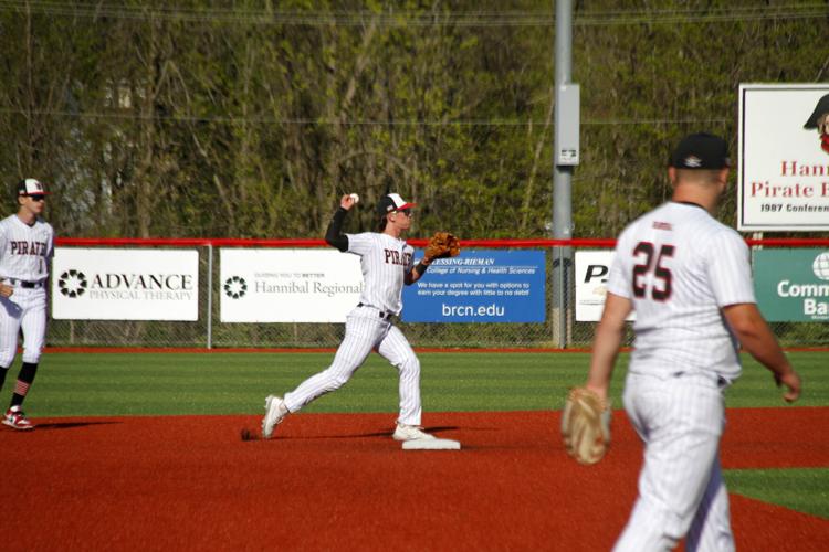 Pirates right the ship with win over Marshall | Sports | hannibal.net