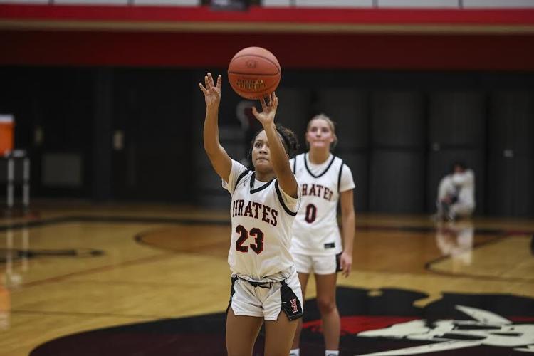 Lady Pirates unable to keep pace with Kirksville | Sports | hannibal.net