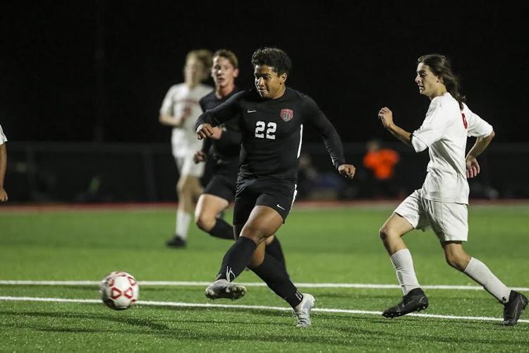 A Night to Remember: Hannibal seniors guide team to win over Warrenton ...