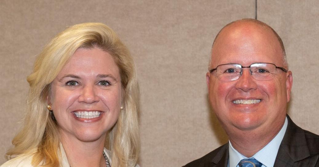Ahrens receives American College of Healthcare Executives Regent Award ...