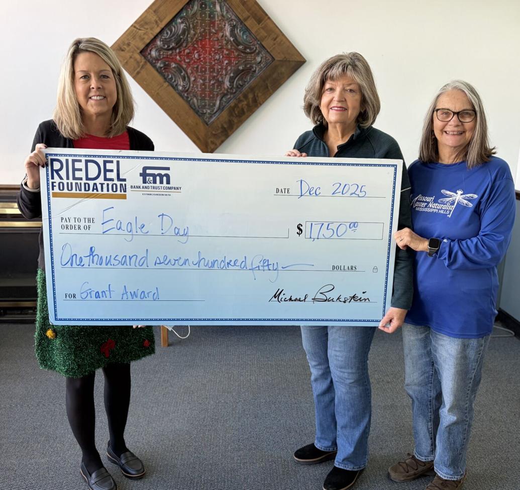 Riedel Foundation awards Eagle Day grant | News | hannibal.net