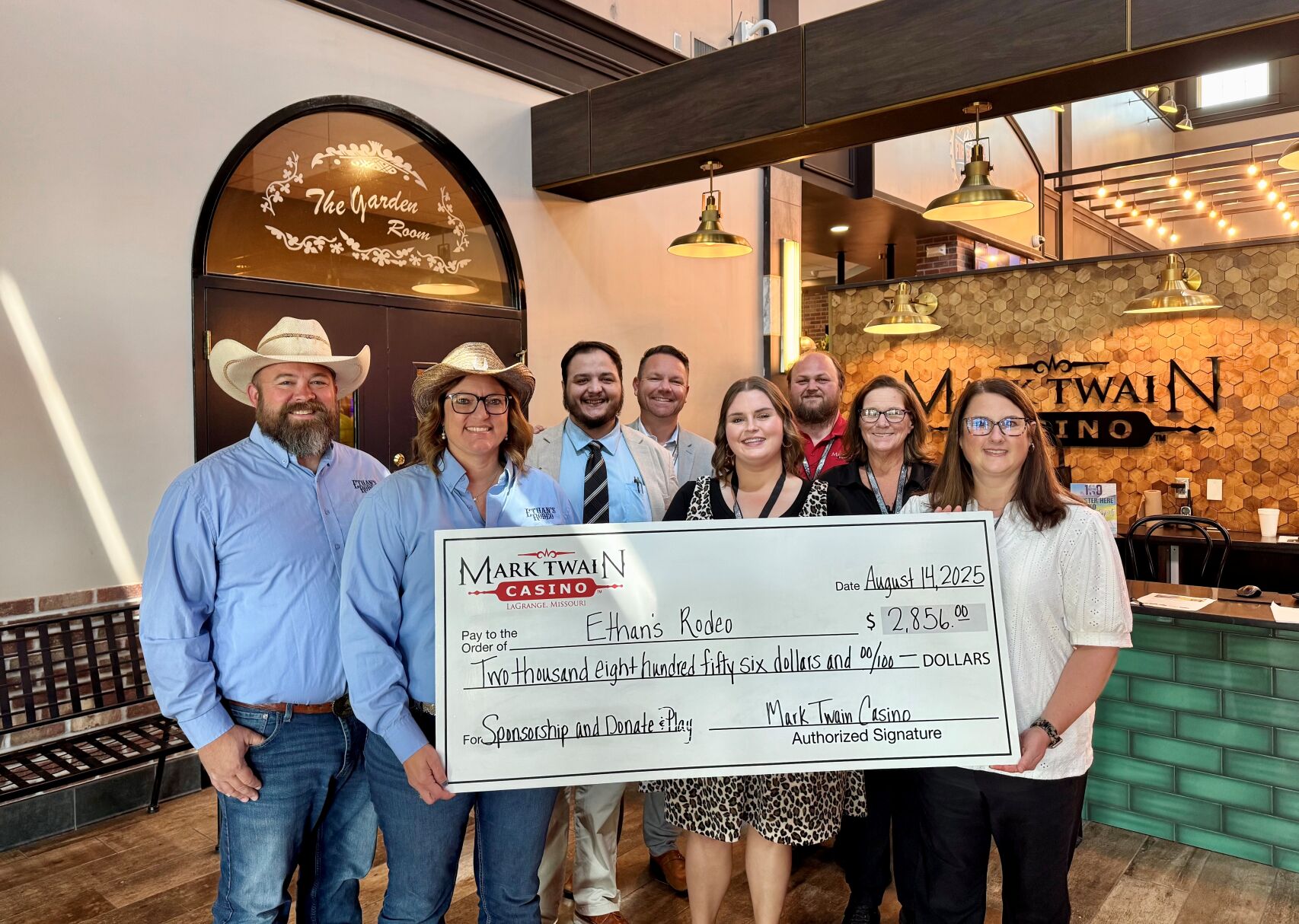 Mark Twain Casino raises $2,856 for Ethan’s Rodeo | News | hannibal.net