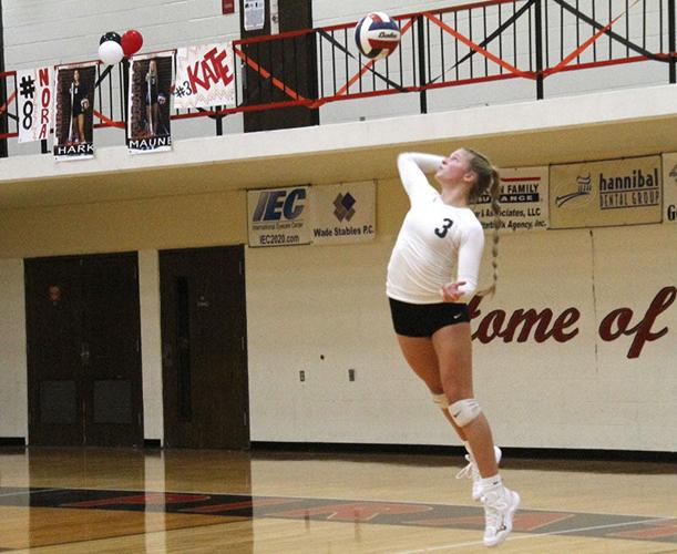 Hannibal honors seniors, sweep Mexico | Sports | hannibal.net