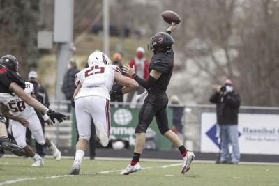 Friday night lights inching closer | Sports | hannibal.net