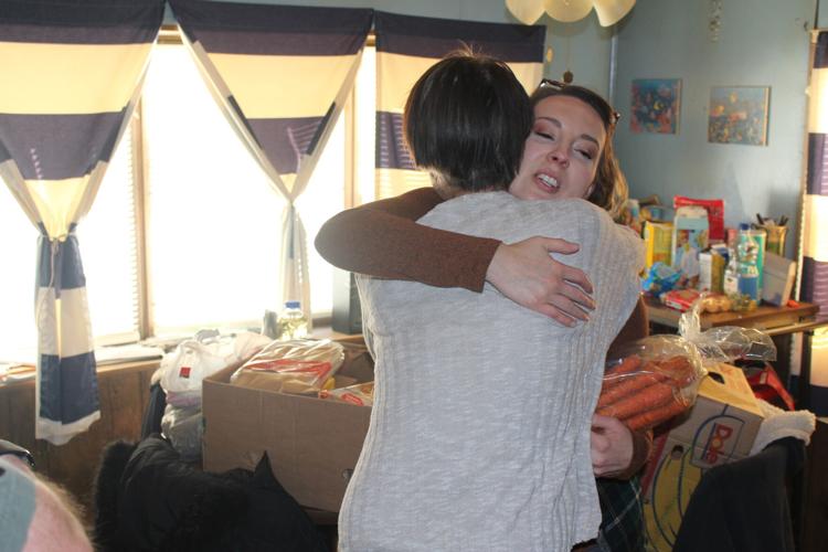 Team effort delivers Thanksgiving blessings | Local News | hannibal.net