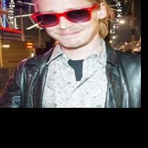 Macaulay Culkin Forms Pizza Underground, a Velvet Underground Tribute ...