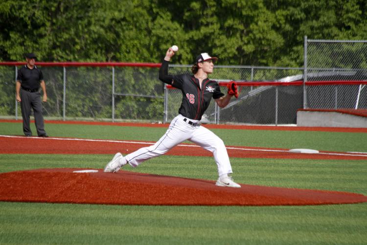 Pirates unable to hold lead, fall to Warriors in district quarterfinal ...