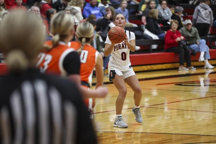Lady Pirates unable to keep pace with Kirksville | Sports | hannibal.net