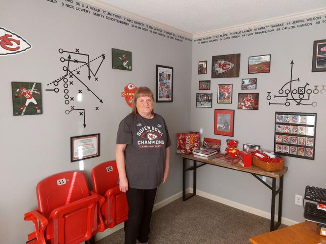 A Chiefs super fan receives a surprise from doctor | News | hannibal.net