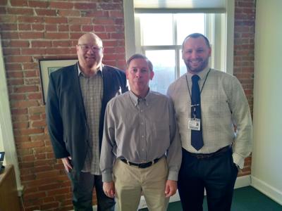 Louis Riggs Farmers Insurance to donate to United Way | Local News ...