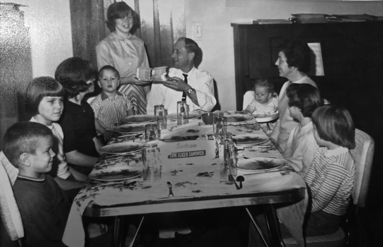 Borgmeyer family worked together at A&W drive-in | History | hannibal.net