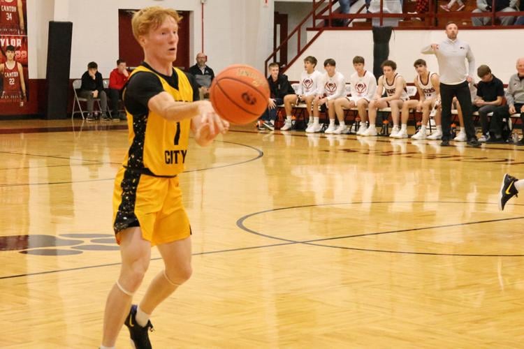 Brewer's dunk starts Canton rally in win over Monroe City | Sports ...