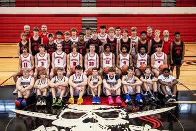 Veteran Pirates team finding their identity | Sports | hannibal.net