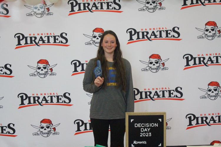 Decision day spotlights future paths for HHS seniors | Local News ...