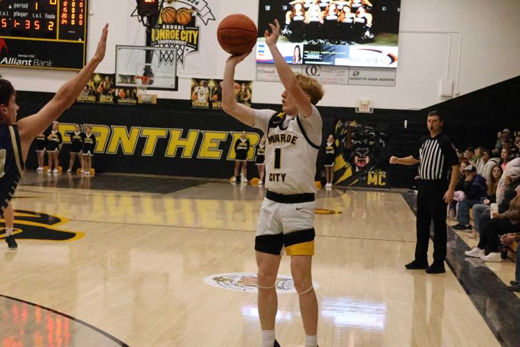 After fast start, Panthers falter late in loss to Raiders | Sports ...