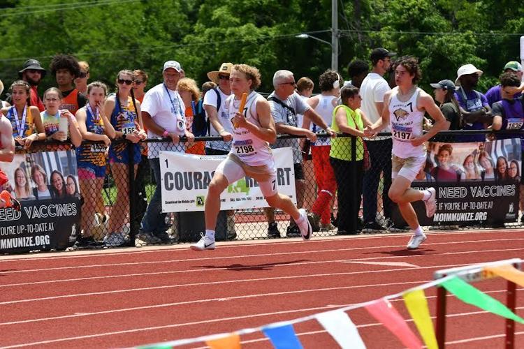 Area track athletes claim 18 medals from day one of MSHSAA state meet ...