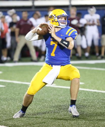 Raiders football holds on for Homecoming win | Sports ...