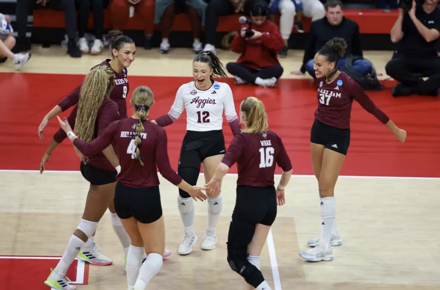Frommer: Texas A&M thrived in chaos of upset of No. 1 Nebraska | Husker ...
