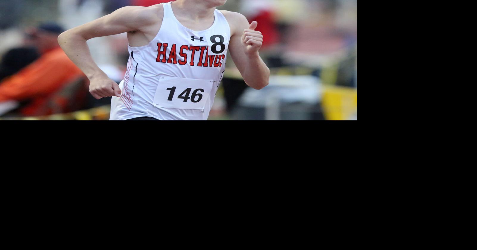 Austin Carrera pushes pace in 3,200, utilizing day's delays to ...