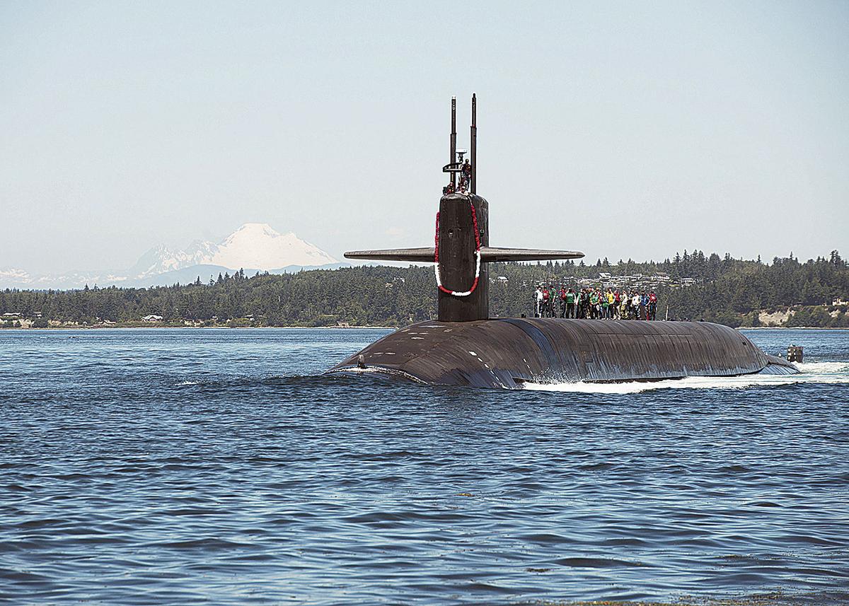 Big Red Sub Club gives USS Nebraska special treatment | Local News ...