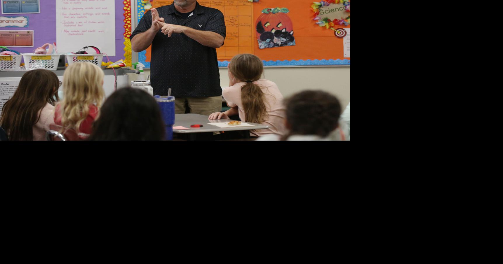 Pizza party reinforces drug-free message in Sutton during Red Ribbon ...