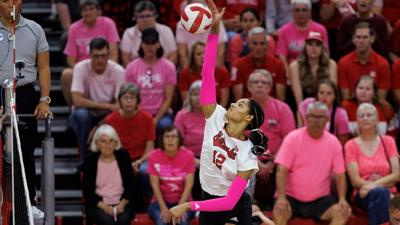 Taylor Landfair excited for volleyball match against former Minnesota ...