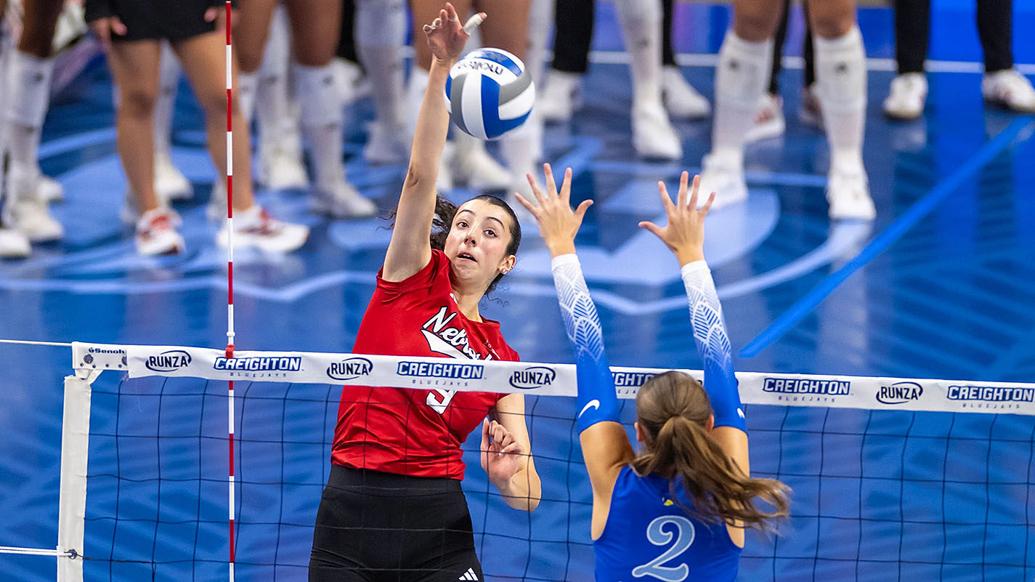 Takeaways from No. 1 Nebraska volleyball's Tuesday night win over No ...