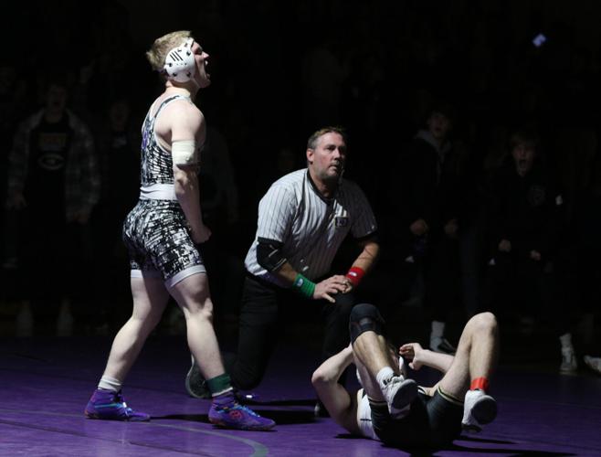 Monarchs outlast Panthers in top five showdown | Sports ...