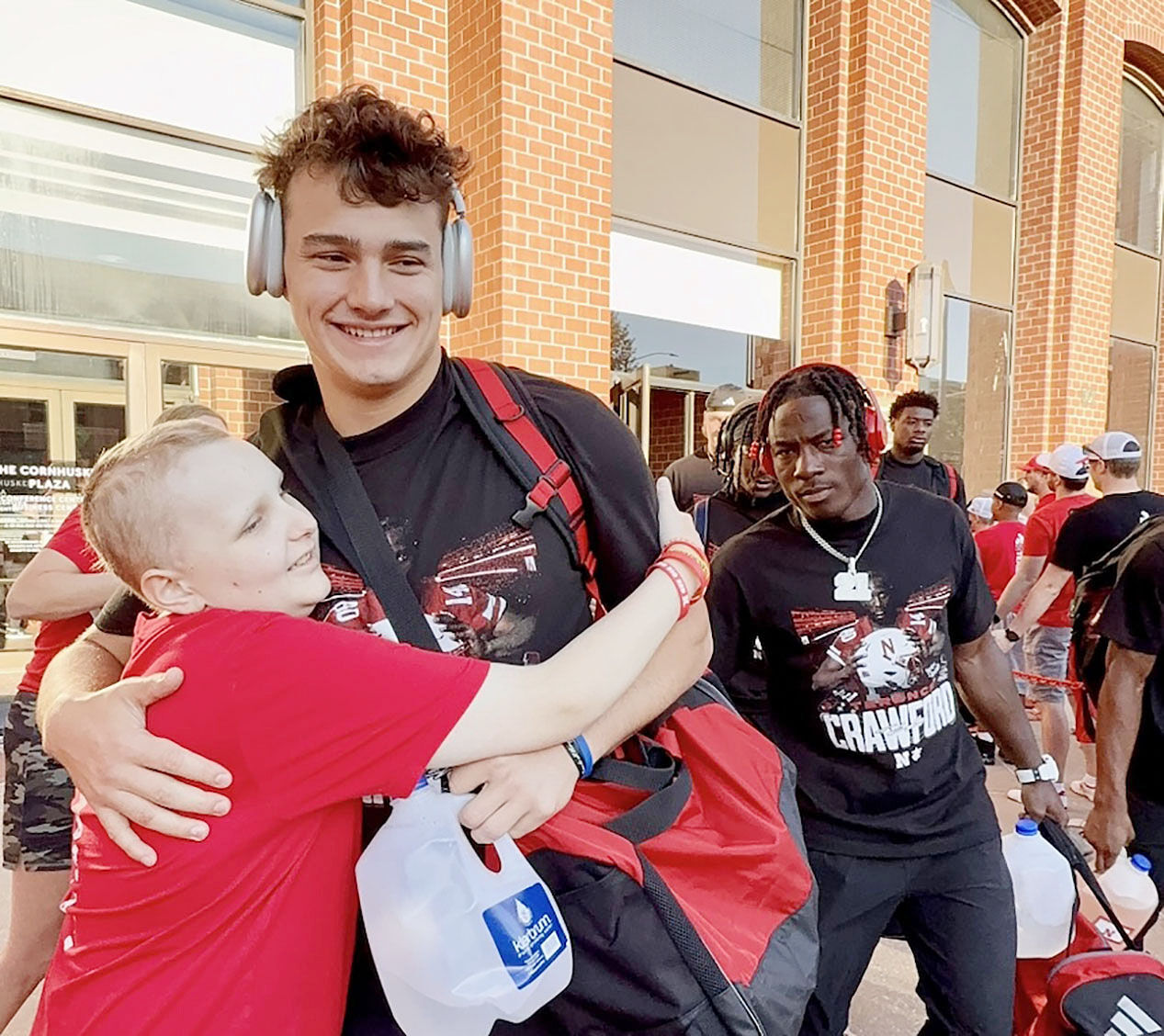 How a local cancer patient motivates Nebraska TE Luke Lindenmeyer ...