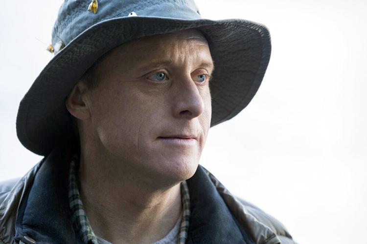 'Resident Alien' is Netflix’s newest hit TV show. Star Alan Tudyk ...