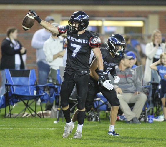 EMF's Breckan Schluter headlines Hastings College football signing ...