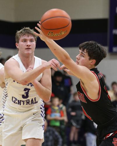 Panthers knock off newly crowned SNC champion Cougars | Sports ...